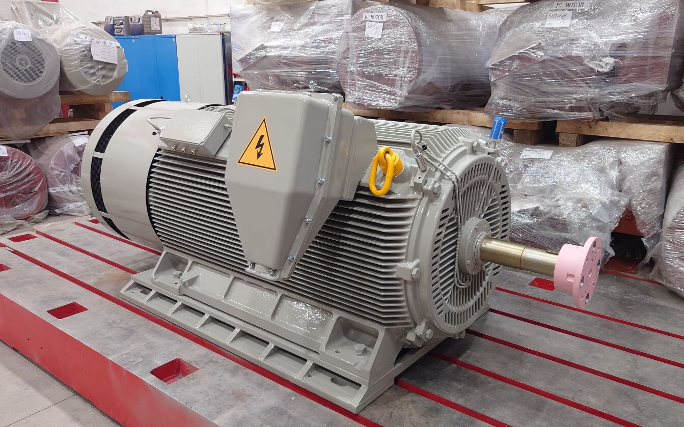 Silnik elektryczny średniego napięcia o dużej prędkości H17R, 1250 kW ...